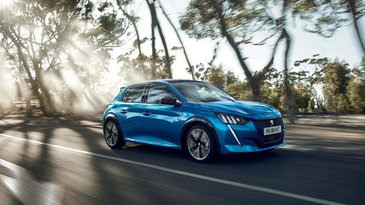 Prices and Specifications for Peugeot 208 GT 2023 in UAE | Autopediame
